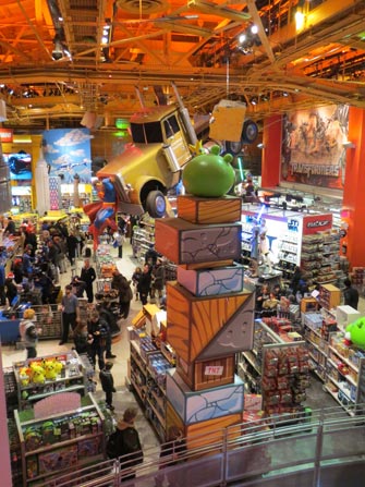 Toys "R" Us à Times Square New York - NewYorkCity.fr